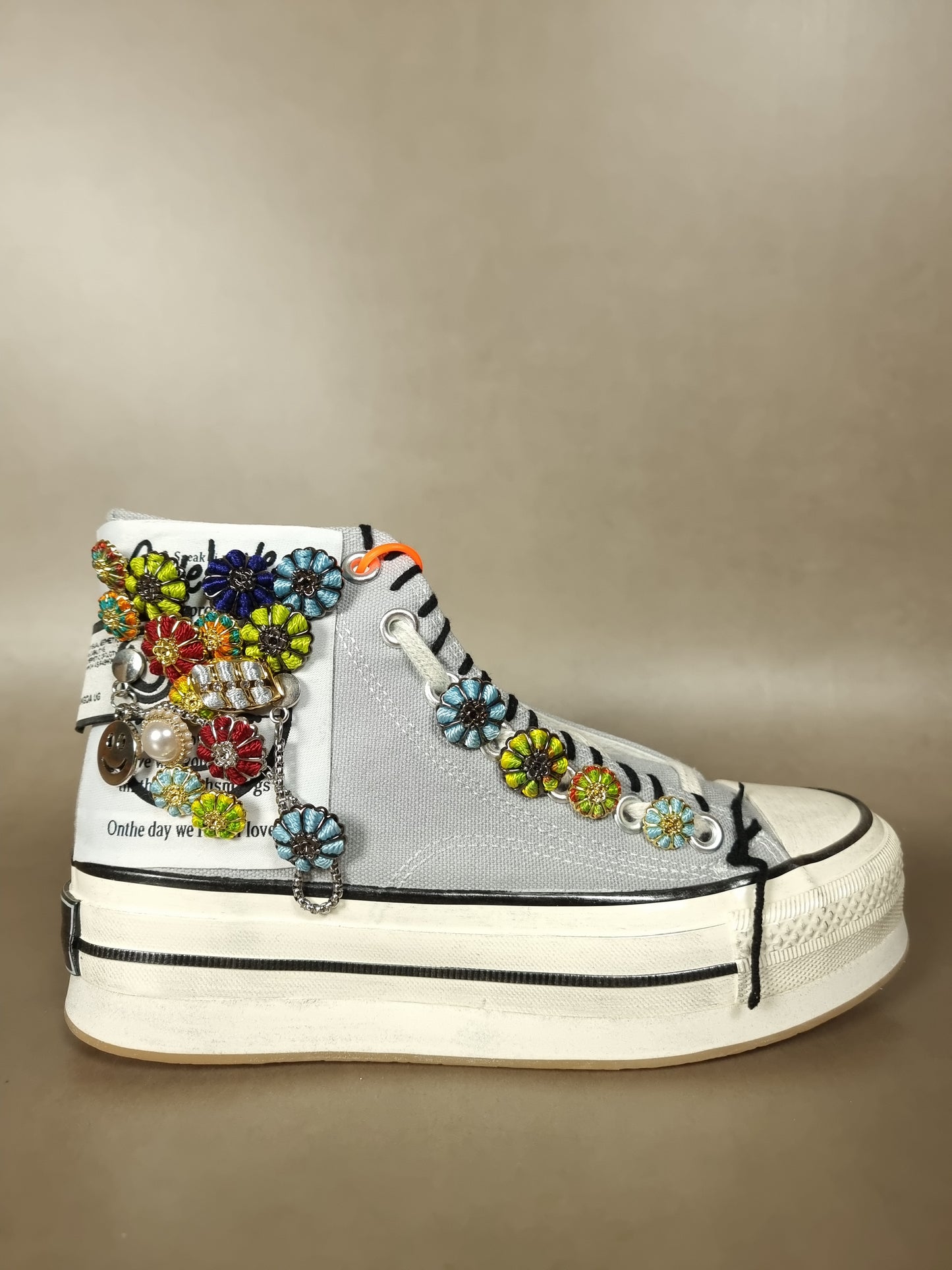 multicolor button sneakers – NYM